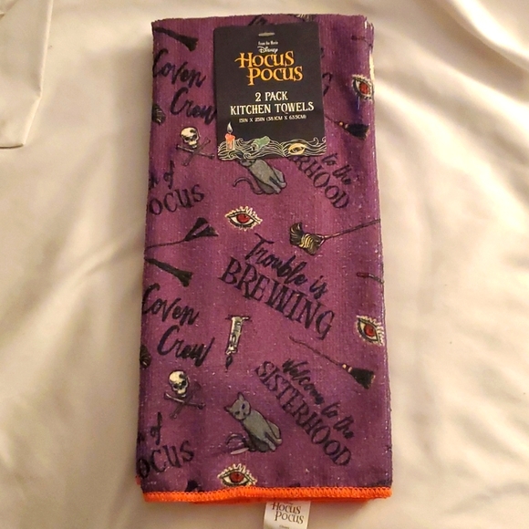 Disney | Kitchen | Disney Hocus Pocus Kitchen Towels | Poshmark